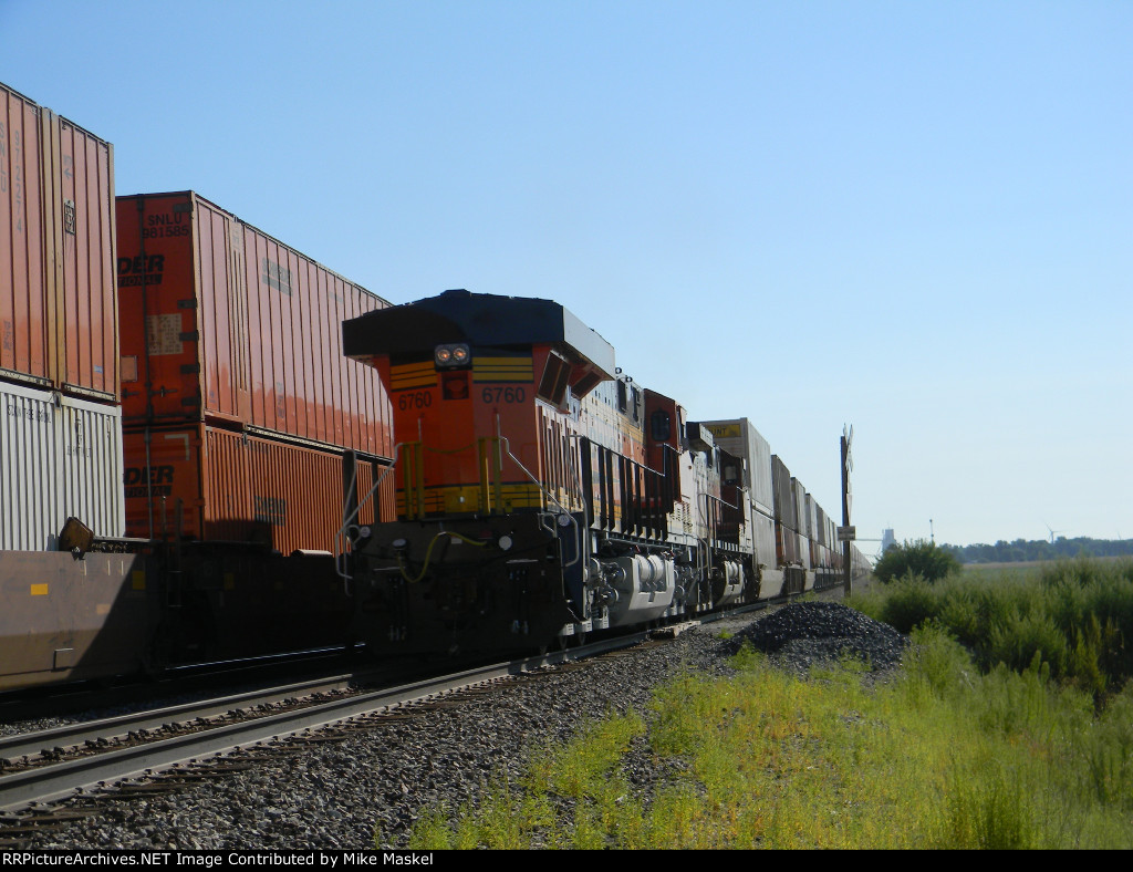 BNSF 6760